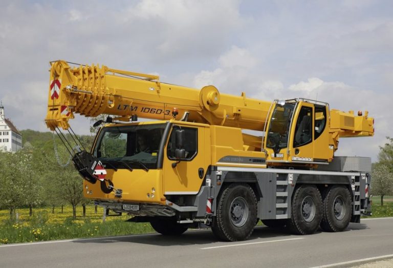 70 Ton Liebherr Crane for Rent in New England | Astro Crane